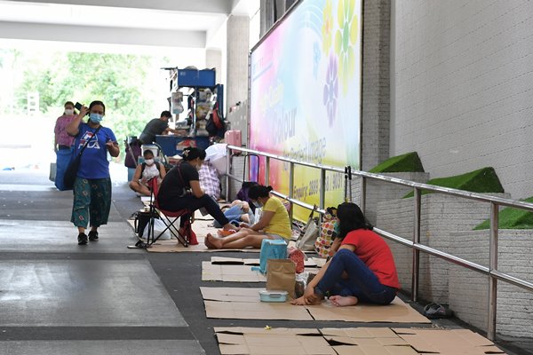 news.gov.hk - Helper contract measures extended