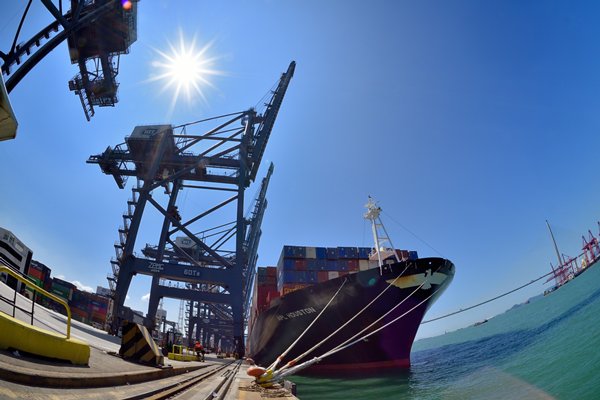 news.gov.hk - Logistics sustains economic growth