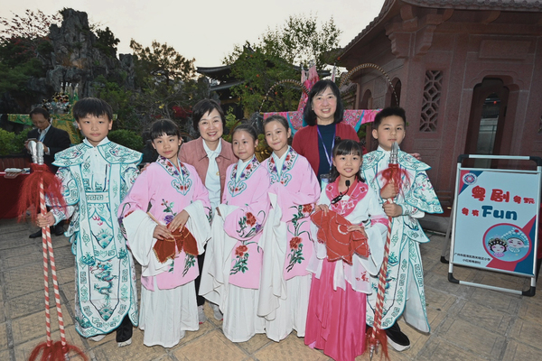 news.gov.hk - Choi Yuk-lin visits SZ, GZ