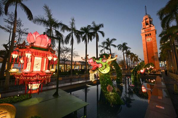 news.gov.hk - Lantern displays illuminate LNY
