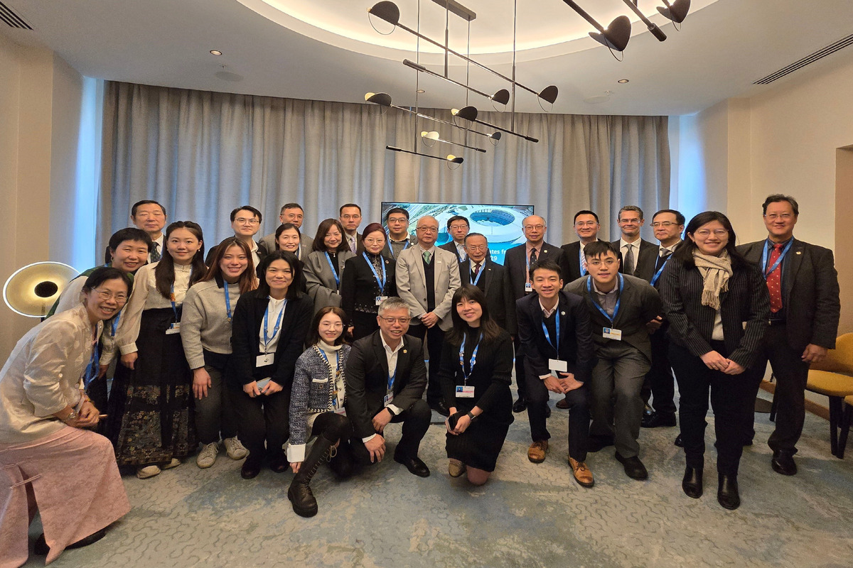 news.gov.hk - Tse Chin-wan attends climate talks