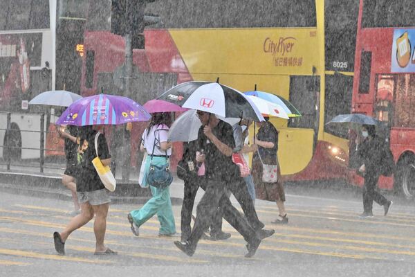 news.gov.hk - July rainy, warmer than usual