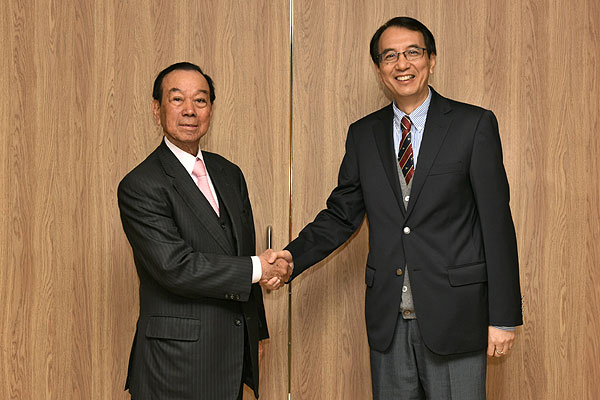 news.gov.hk - Categories - Admin & Civic Affairs - Paul Tang visits ...